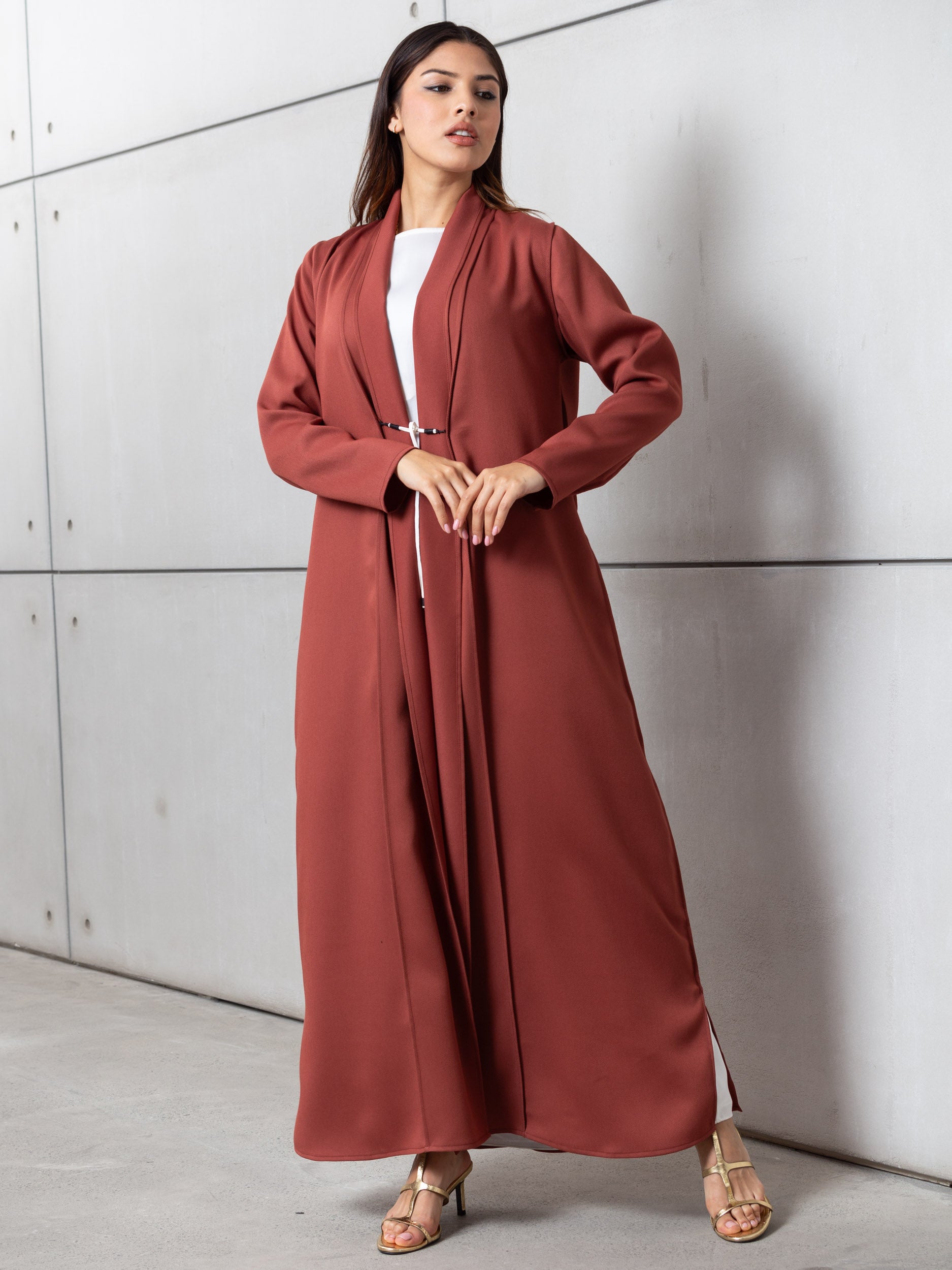 Tencel Twill Abaya in Brick with Japanese String Detail – CHI-KA