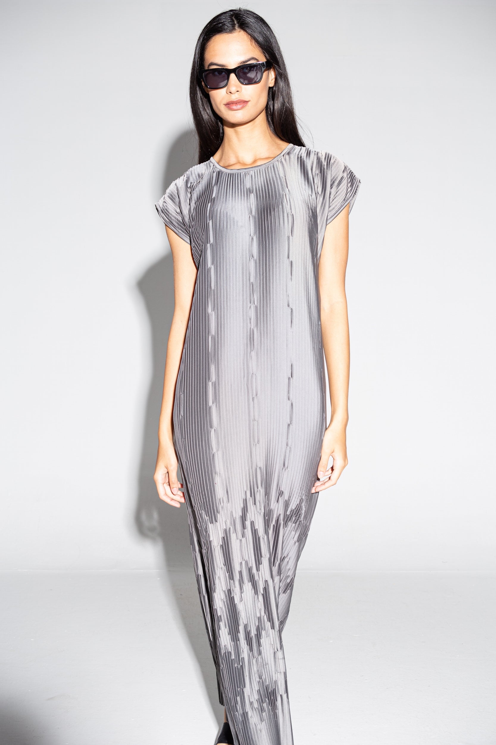 Gray Ripple Dress – CHI-KA